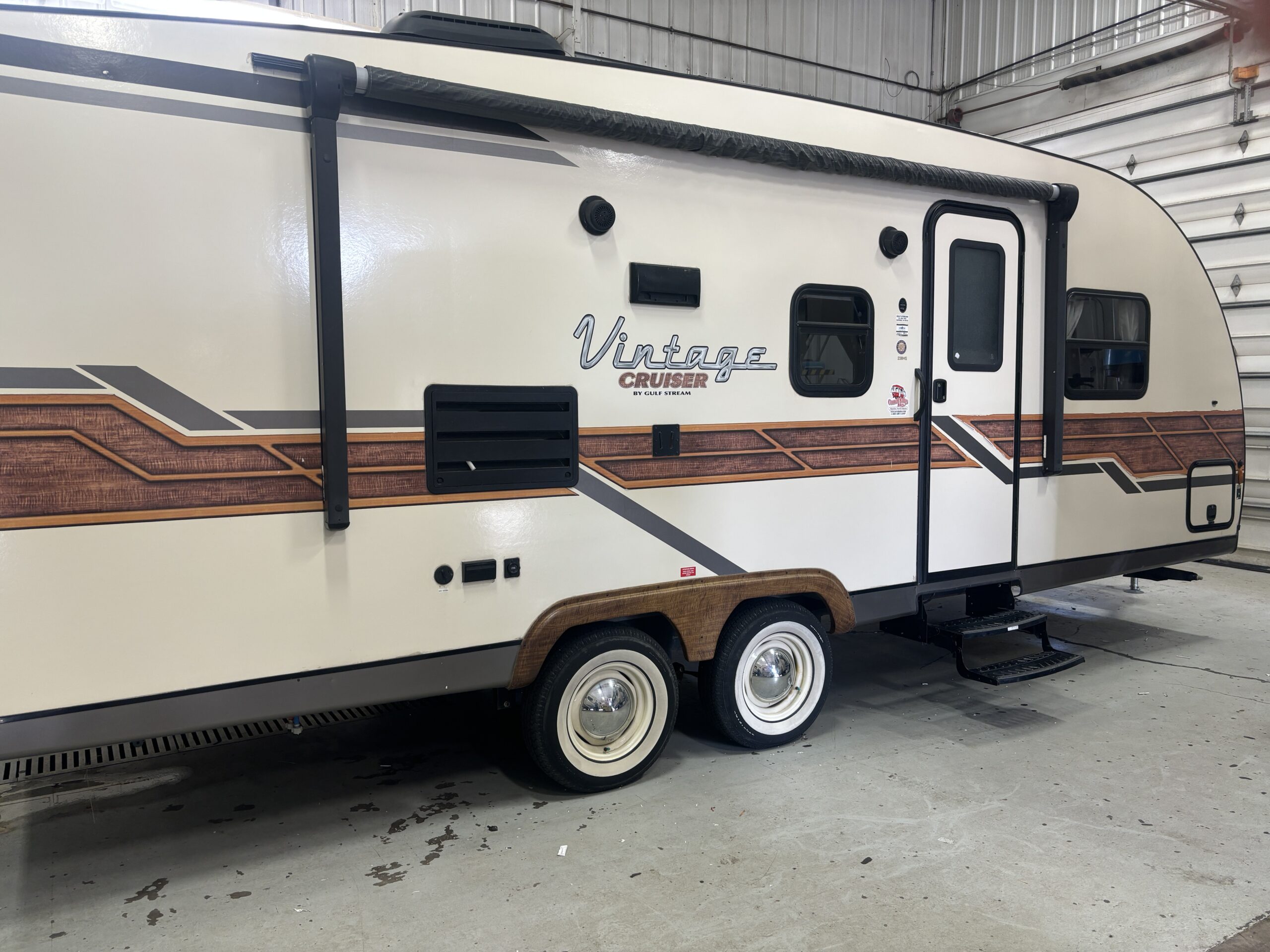 2019 Gulf Stream Vintage Cruiser 23BHS - Corral Sales RV